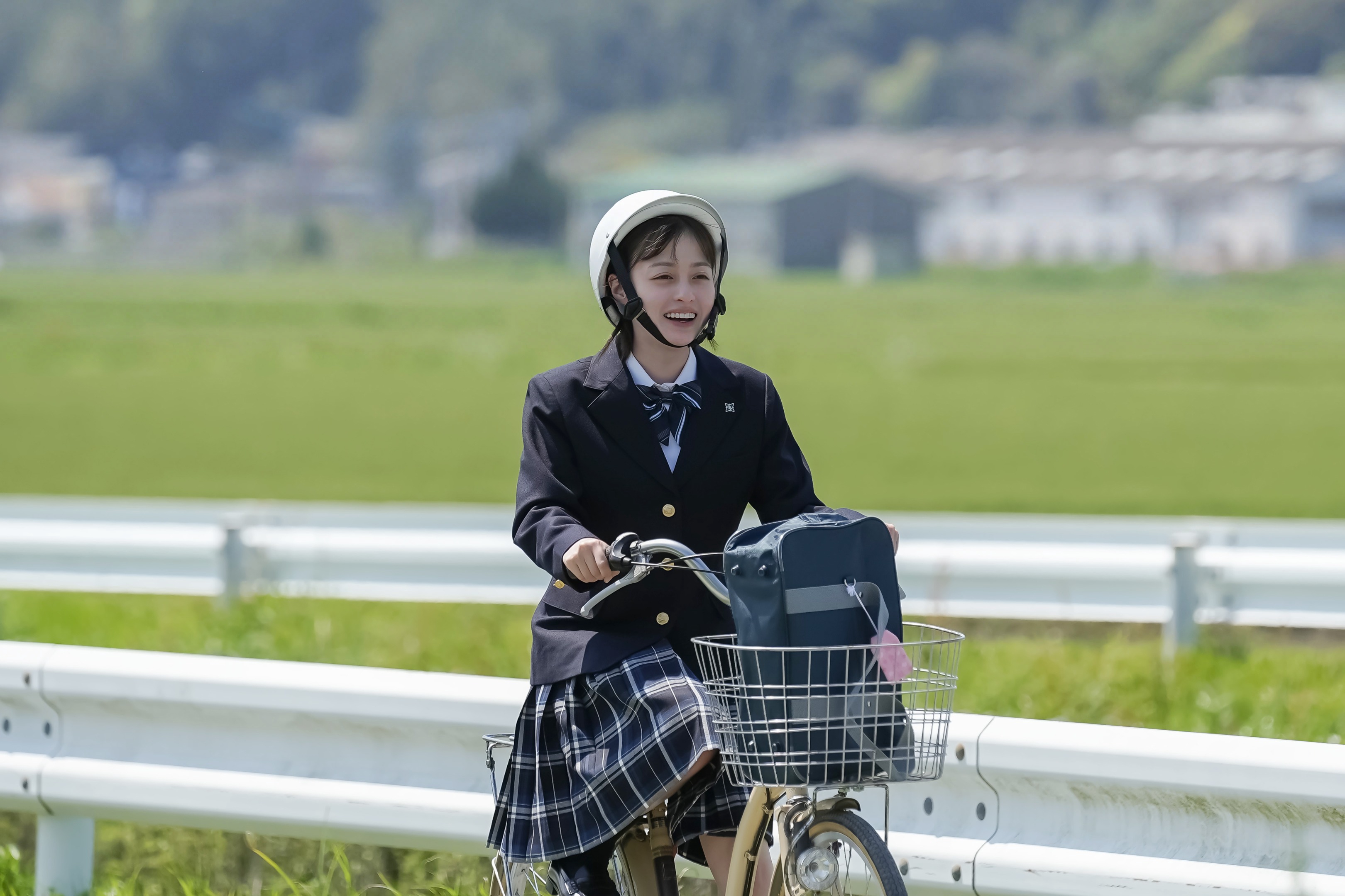 「おむすび」朝ドラあるあるヒロイン（橋本環奈）が水に落ちた 第1回 | CINEMAS＋